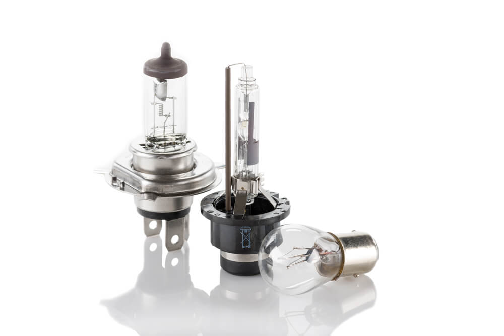 Kā izvēlēties auto spuldzes? Noderīgi padomi!